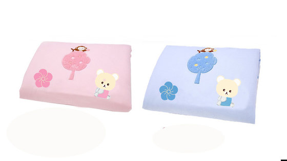 125x110CM Baby blankets / crib blankets / Baby quilts, pink and blue with embroidery supplier