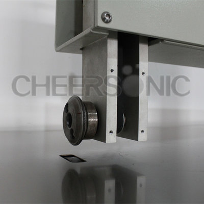 Diving Suit / Jacket / Sportswear Ultrasonic Quilting Machine High Efficiency