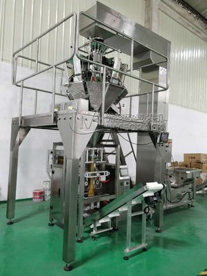 2 year warranty auto puffed plantain potato chips bag snack sachet  filling weighing and packing machine with nitrogen supplier
