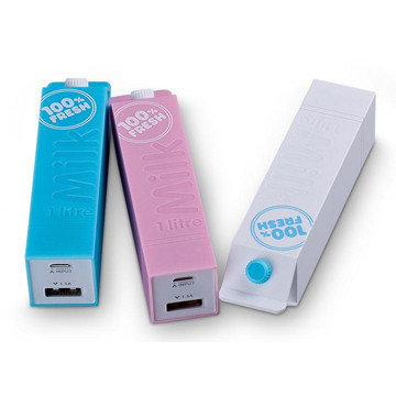 Milk Carton 2600 mAh Smartphone Power Pack With Li-Ion Battery