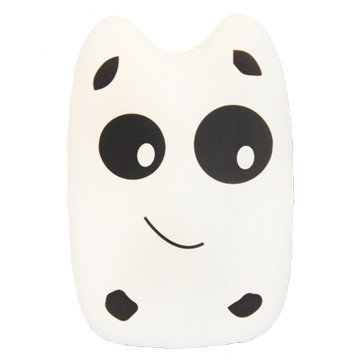 White Entertaining Diversions Rechargeale 7800mAh Power Bank For Cell Phones