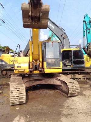 25 ton komatsu  excavator Used komatsu PC240LC-8 excavator