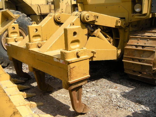 Caterpillar D7G used bulldozer with ripper year 1996 6900 hours