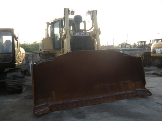 Used Caterpillar Bulldozer D8R with ripper year 2002 used 12067  hours