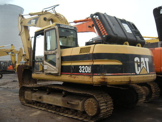 used Caterpillar 320B excavator year 2003 used 5811 hours 1.0cbm