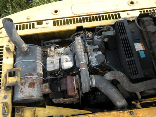 used Komatsu PC100-6 excavator year 2003 0.5cbm capacity