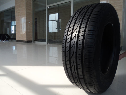 205/40Zr17 84Wxl Quiet Passenger Car Tires , Black Comfotable Ride Sport Car Tire