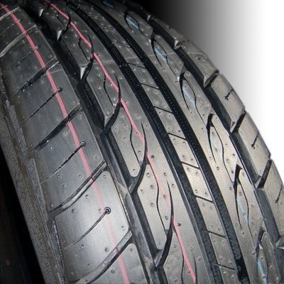15&quot; Auto Tires All Season Tyres Radial PCR Tires High Performance Vehicle Tyres Passenger Car Tires 215/70R15 235/70R15
