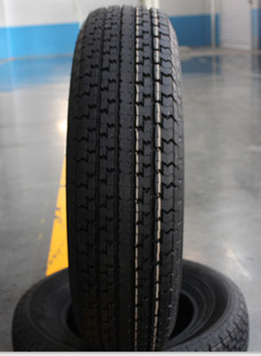 ST205/75R14 Ultra High Performance Tire