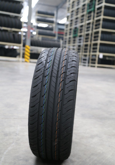 175/70R14 Passenger Car Tires , 5.0J / 5.0J Standard Rim Tubeless Radial Tyres