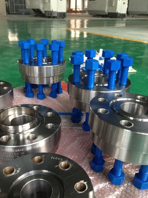 Double Stuuded Adapter Flange 13-5/8" 10000PSI X 11" 10000PSI