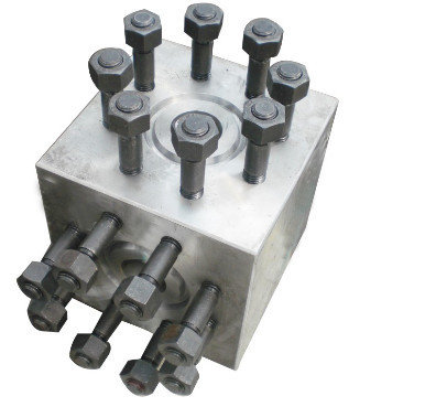 Studded Cross 4 Way, (4)3-1/16" 15000PSI, With studs and nuts, API6A, 4130 75K