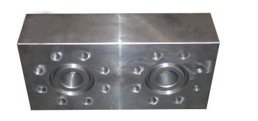 Instrument Block, Studded Block, 2-1/16" 5M x 2-1/16" 5M x 2-1/16" 5M, C/W Suds and nut