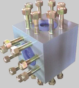 Studded Tee, 3 Way, 3-1/8" 5000PSI R35 With Studs and Buts, API6A