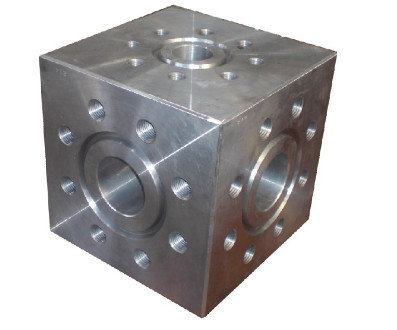Studded Cross 5 Way, (4)3-1/8" 5000PSI x (1)2-1/16" 5000PSI, API6A, with studs and nuts