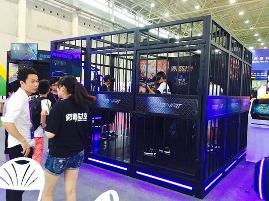 Multiplayer Battle Game VR Theme Park Zombie Shooting 4 Person Alliance