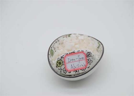 Polvo blanco o sustancias químicas de aluminio del tratamiento de aguas residuales del sulfato de las escamas