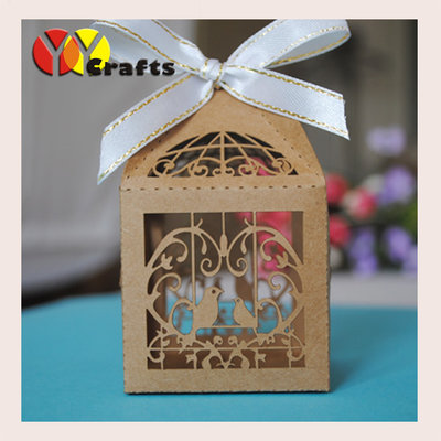 Laser cut wedding favor box kraft paper chocolate packaing box for wedding party favor and gifts free name logo