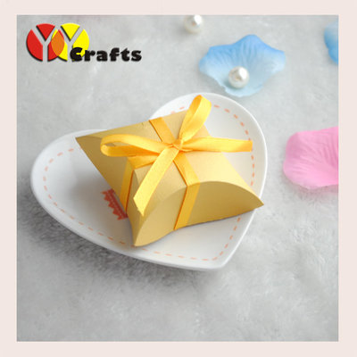Laser Cut Pillow Favor Boxes Gold Gift Pack Box With Gold Ribbon