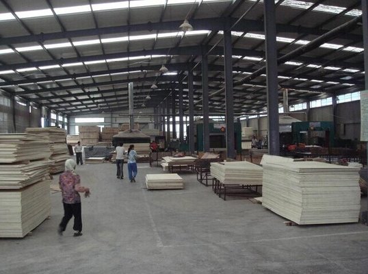 12mm /15mm/18mm 4X8 Black/Brown Cheap Waterproof Phenolic Film Faced Plywood for Construction Manufacturer