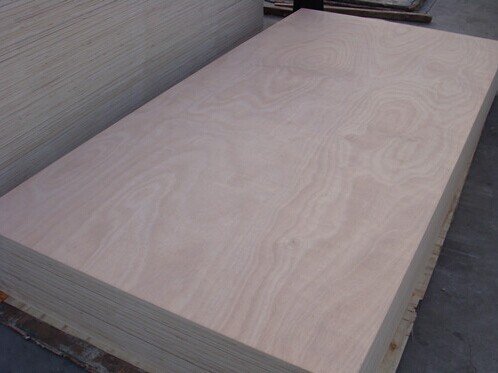 12mm 4X8 High-Grade Radiation Pine Plywood