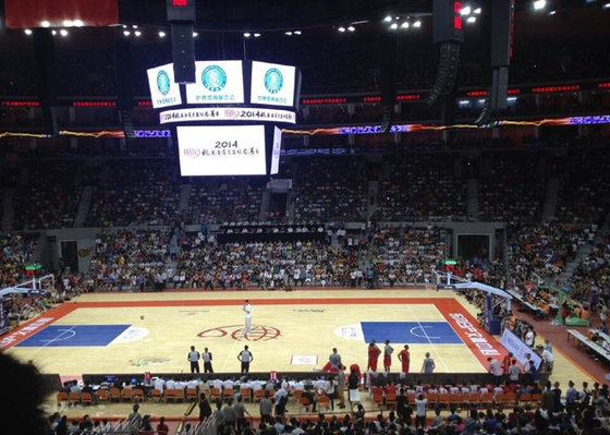 Frecuencia de actualización colgada de la exhibición P4 4m m del cubo del LED alta para el centro del estadio