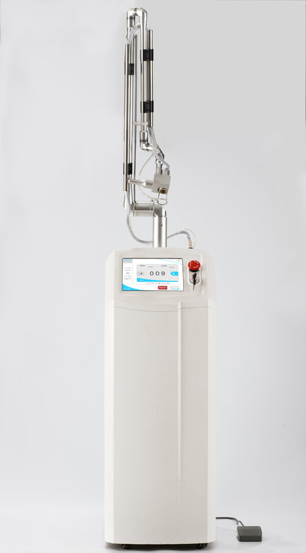 Vaginal Tightening Co2 Fractional Laser Machine With LCD Touch Screen