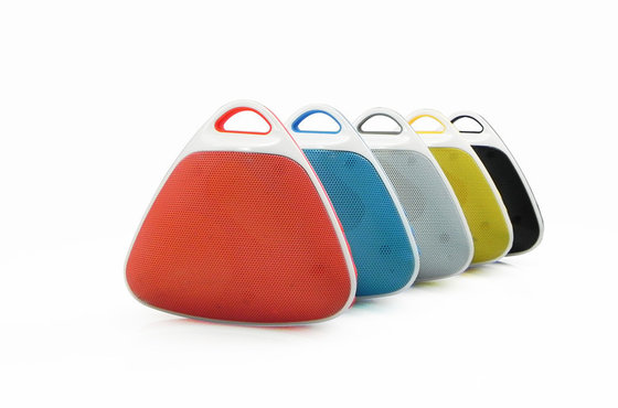 Outdoor Sport Bluetooth Speaker With Flashlight , active Stereo Unique Bluetooth Speaker