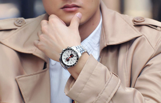 Stainless Steel Quartz Watch 5 ATM Customized Calendar Wristwatch