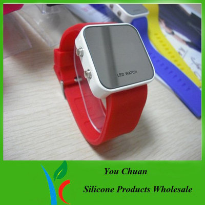 Colorful Lights Up Silicone LED Watch For Children / Women With Custom Dial / Logo