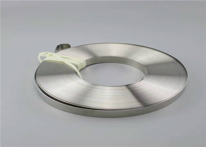 Cinghia luminosa della fascia dell'acciaio inossidabile di rivestimento laminata a freddo con il bordo rotondo per il grado dell'industria del gas e dell'olio 202